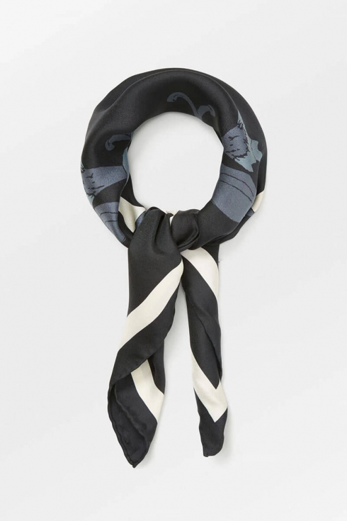BECKSÖNDERGAARD | Magna Flower Sia Scarf, Black | Accessoarer - Dam ...